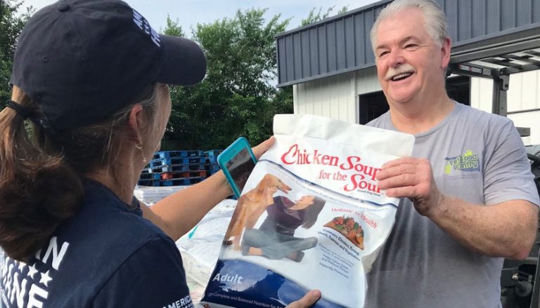 American Humane and Chicken Soup for the Soul Pet Food Deliver 6-1/2 ...